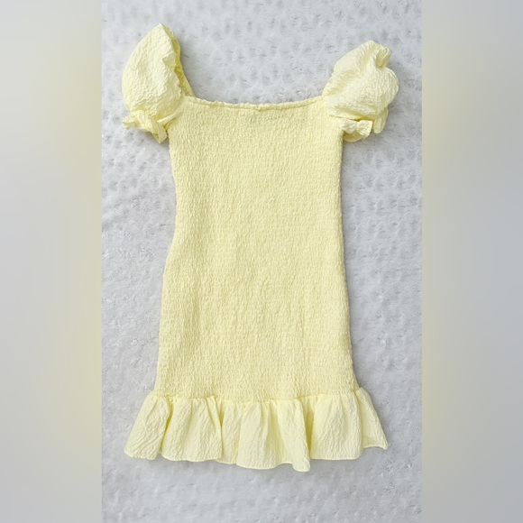 Zara | Dresses | Zara Mini Dress Soft Yellow Crinkle Ruched Puff Sleeve ...